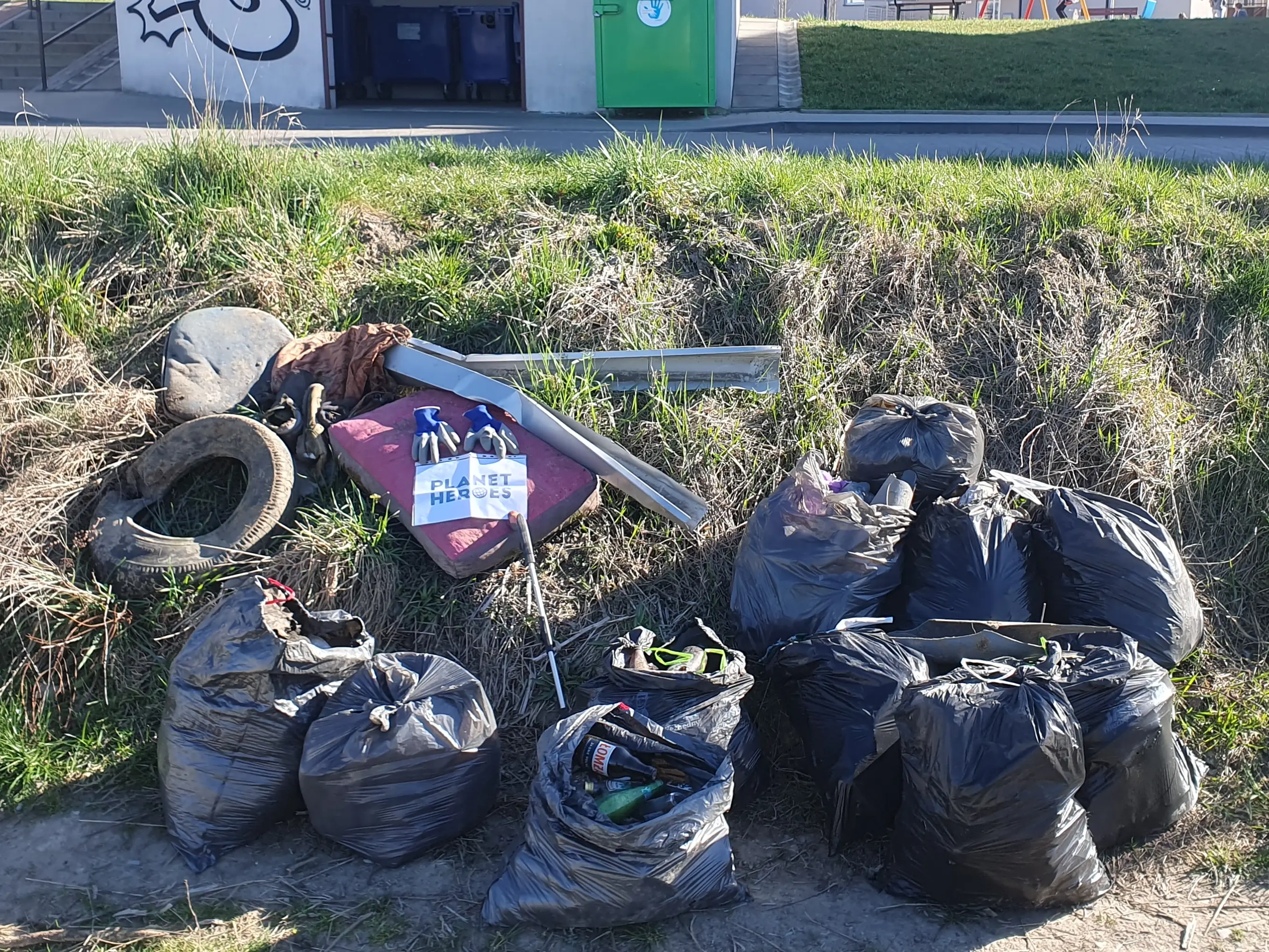 Planet Heroes - The first eco crowdfunding platform